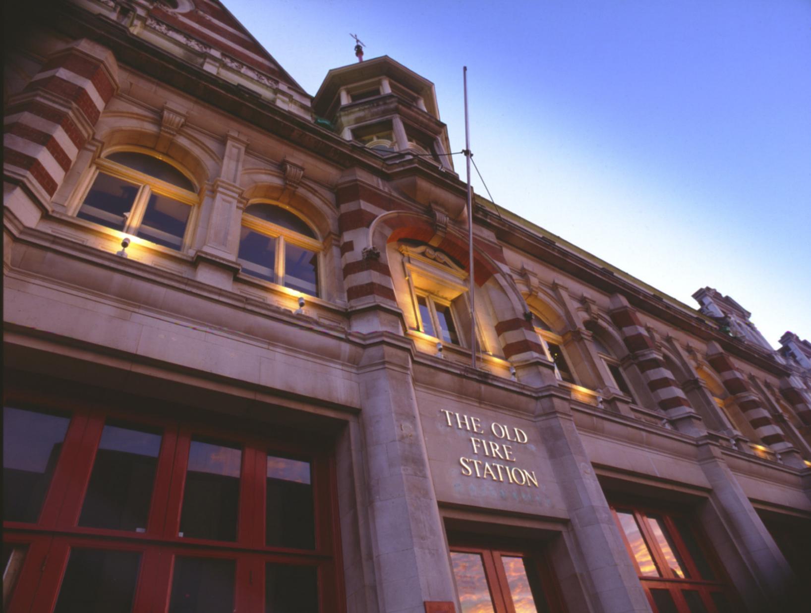 Bournemouth Nightlife – Best pubs & clubs | Try Somewhere New