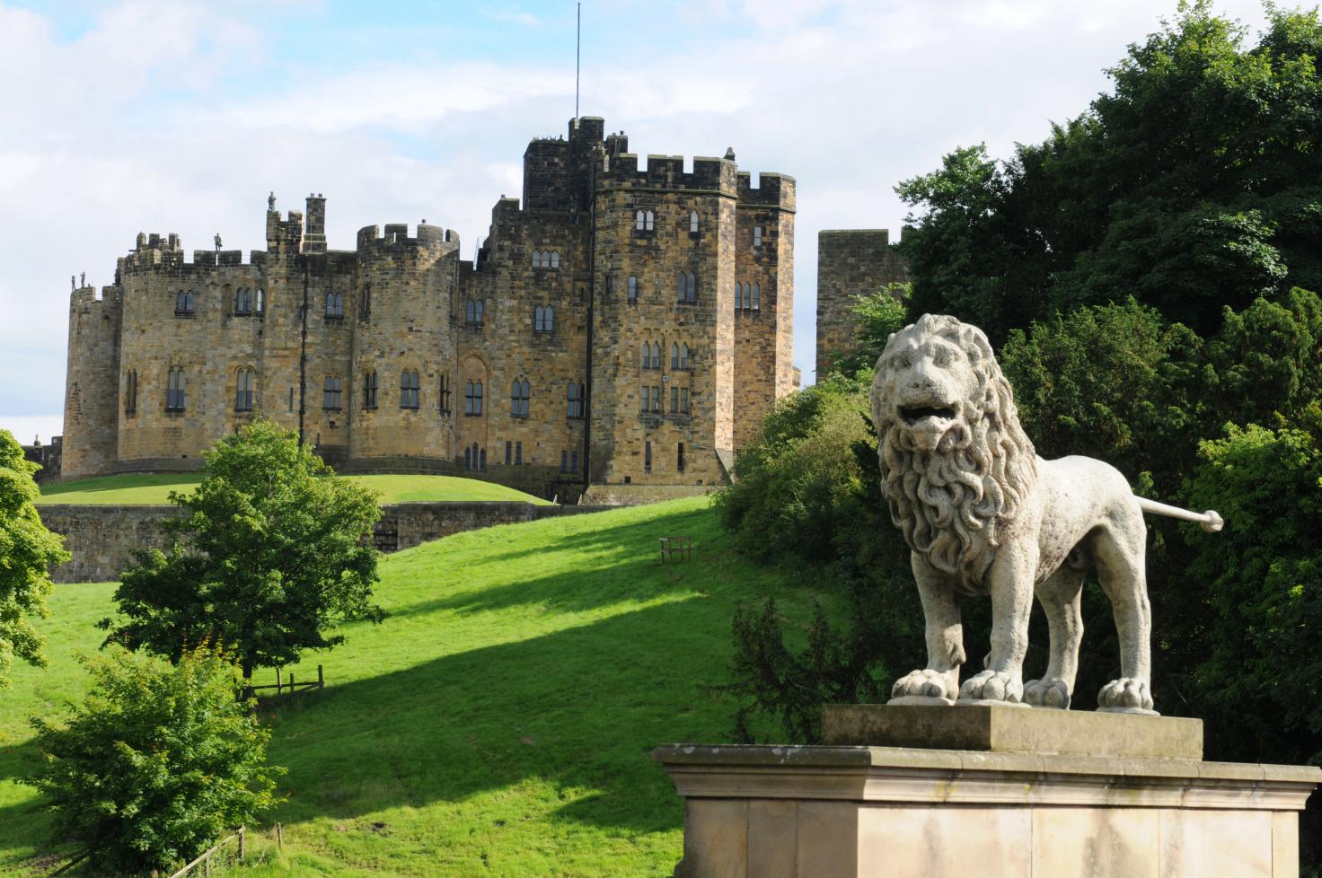 11 Harry Potter Destinations You Can Visit in Real Life
