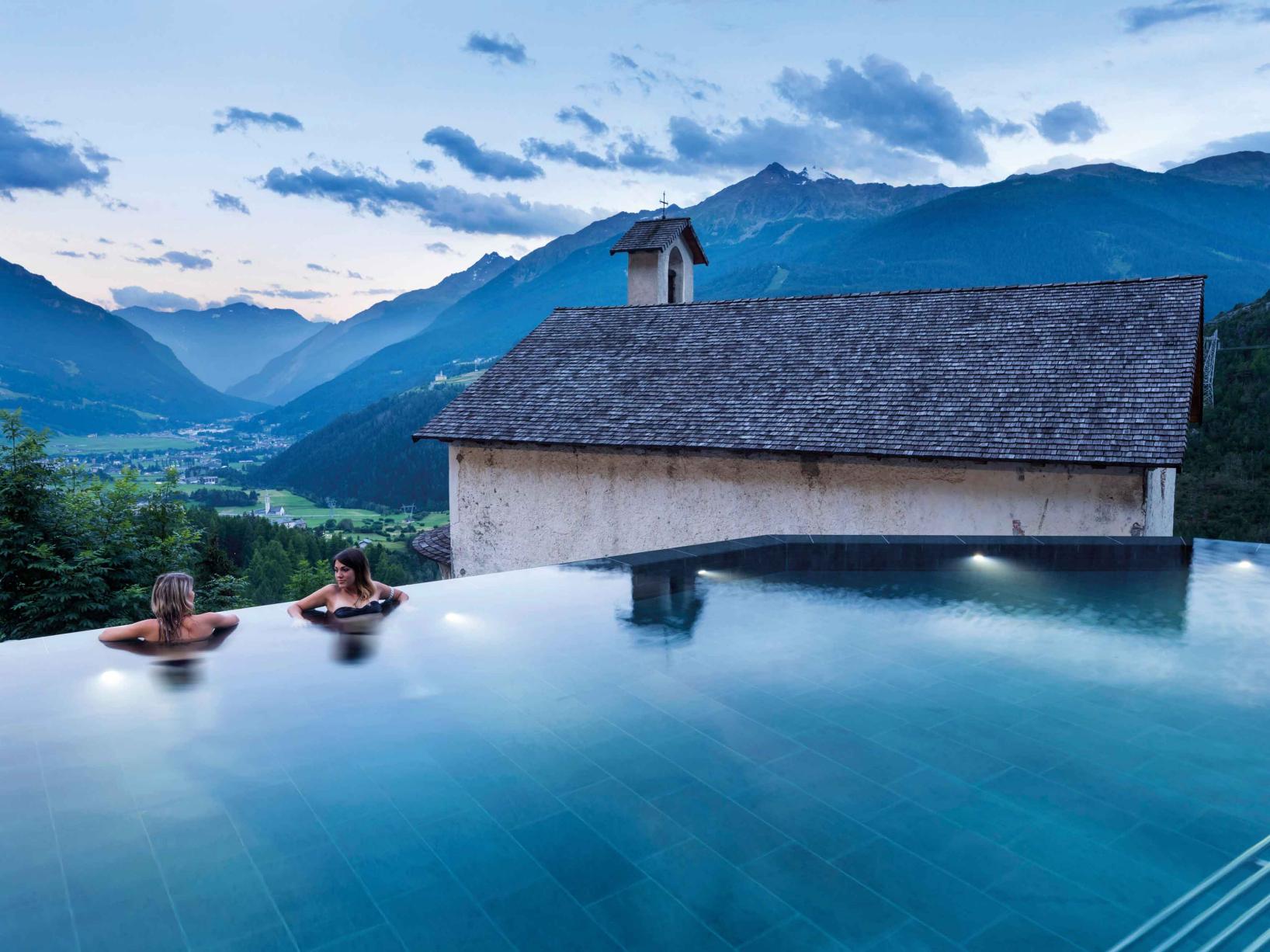 Travel inspo for a trip in Lombardy